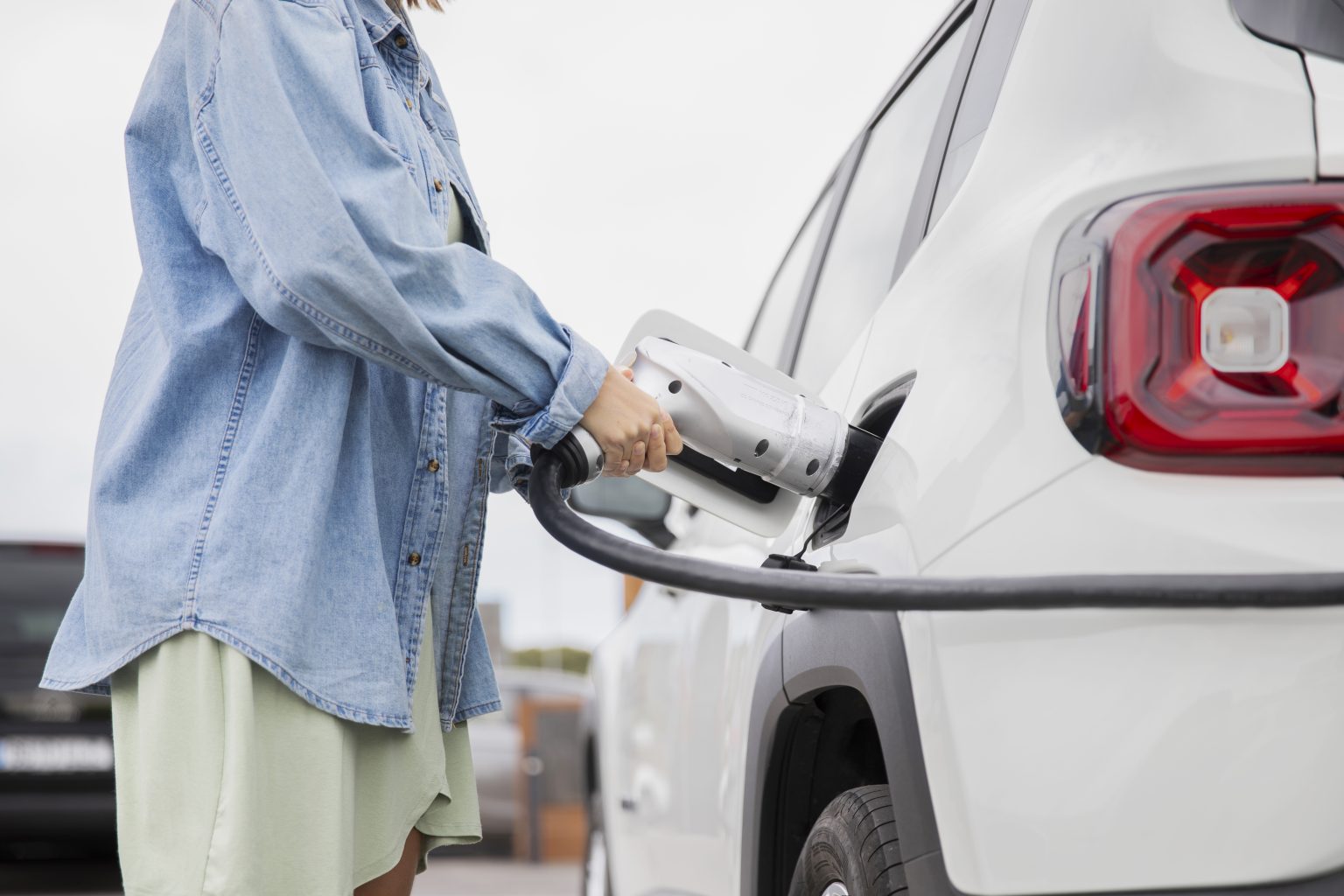 Mober Launches the Largest EV Charging Hub in the Philippines ...